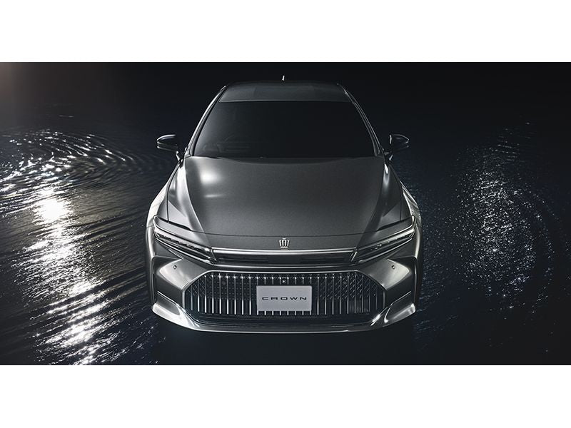 Toyota CROWN SEDAN Makes its Debut – JDM Yamato